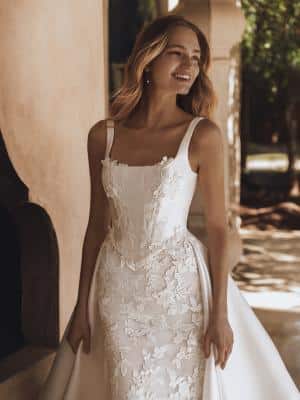 Enzoani | Vee Wedding Dress | Bridal Reflections